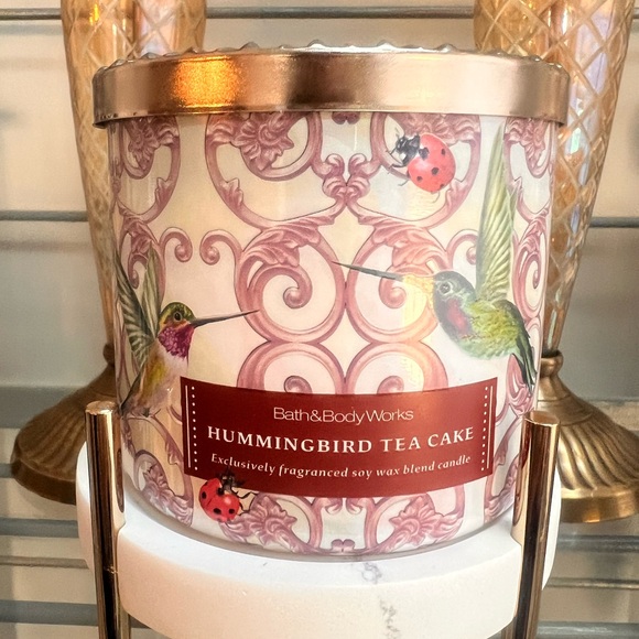 Bath & Body Works | Accents | Bath And Body Works Hummingbird Tea Cake ...